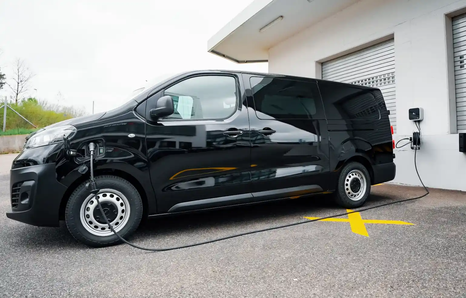 Electric Van Leasing Deals UK 2026 | Free Delivery | Hippo